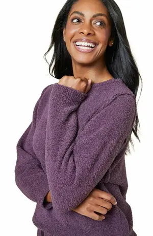 SOFTIES Solid Marshmallow Reverse Seam Crew Neck Lounge Set With Bracelet Sleeve - Fig
