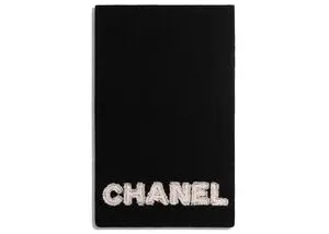 Chanel Tweed Cc Logo Scarf - Black/white