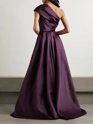 Solace London Alba One-shoulder Gown