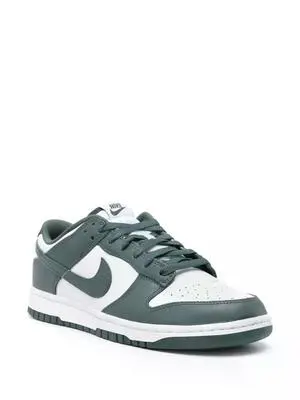 Nike Dunk Low Retro Sneakers - Green