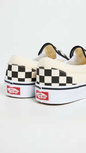 VANS Slip-on Sneakers
