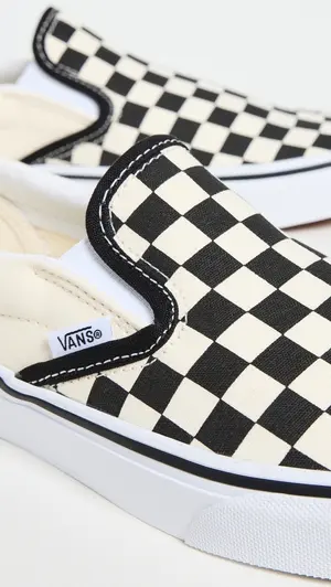 VANS Slip-on Sneakers