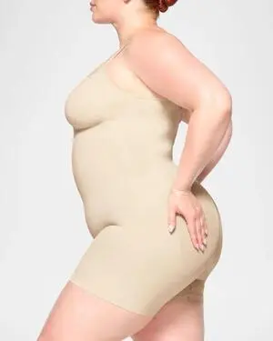 SKIMS Seamless Sculpt Mid-thigh Bodysuit Sand