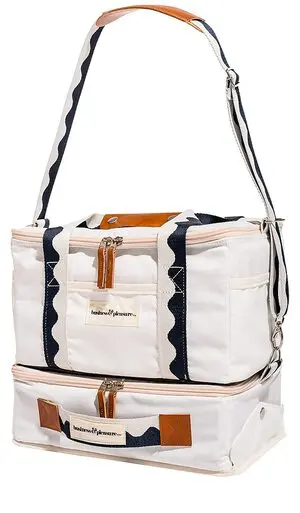 BUSINESS & PLEASURE Picnic Set In White