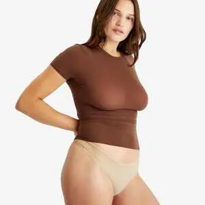 SKIMS Fits Everybody Thong - Sand