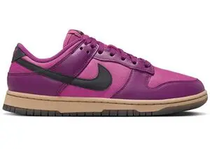 Nike Dunk Low Sneakers