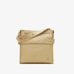 Burberry Burberry Medium Trench Tote Flax