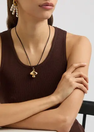 Timeless Pearly Mushroom Pendant Necklace