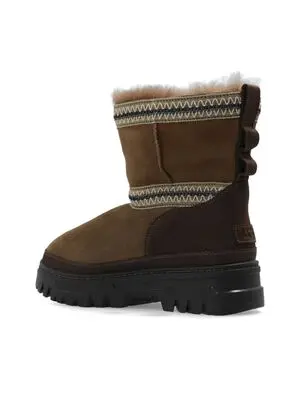 UGG 44mm Classic Mini Trailgrazer Boots - Brown