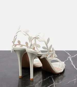 GIANVITO ROSSI Flavia 105 Leather Sandals - White