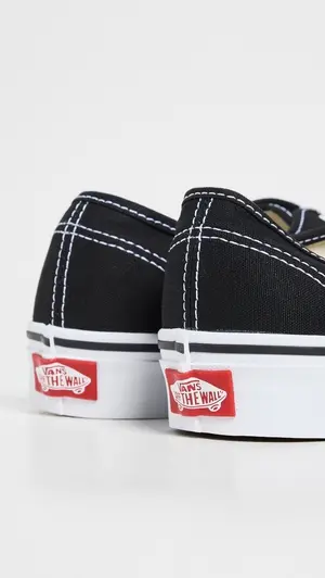 VANS Authentic Lace Up Sneakers - Black/white