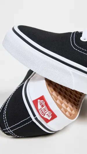 VANS Authentic Lace Up Sneakers - Black/white