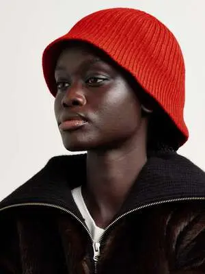 Arch4 Xander Ribbed Cashmere Bucket Hat
