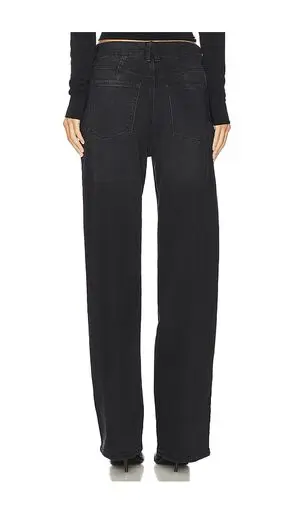 Good American 90s Straight Leg Jeans