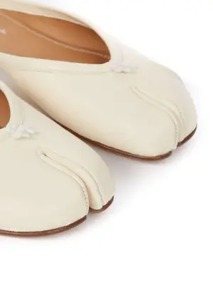 MAISON MARGIELA Tabi Leather Mules