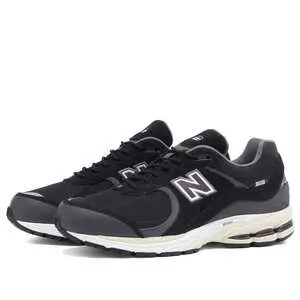 NEW BALANCE M2002rxt Sneakers
