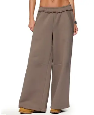 EDIKTED Kori Oversized Sweatpants - Brown