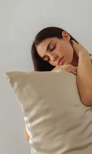DROWSY SLEEP CO. Silk Pillowcase