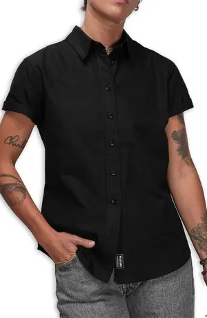 WILDFANG Essential Oxford Button-up Shirt With Classic Collar And Short Sleeves - Black