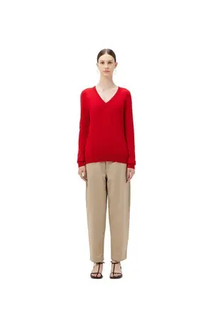 Gobi Cashmere V-neck Sweater - Red