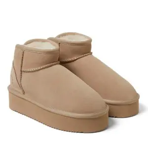 DEARFOAMS Fireside Kingston Genuine Shearling Platform Bootie - Sand