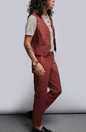 WILDFANG Tailored Fit Vest - Cinnamon