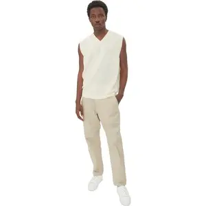 Gobi Cashmere Essential V-neck Cashmere Vest - Marshmallow