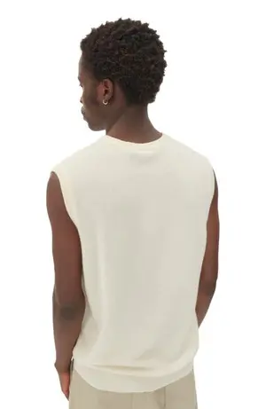 Gobi Cashmere Essential V-neck Cashmere Vest - Marshmallow
