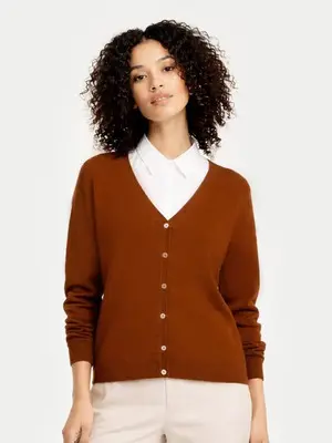 Gobi Cashmere Essential V-neck Cardigan - Chipmunk