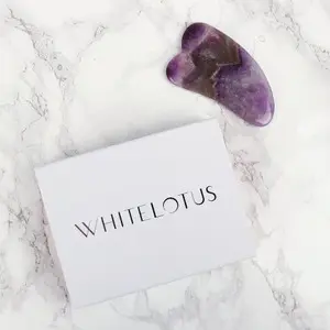WHITE LOTUS BEAUTY Premium Amethyst Gua Sha