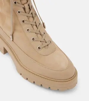 AQUAZZURA Very Cortina Ankle Boots - Beige
