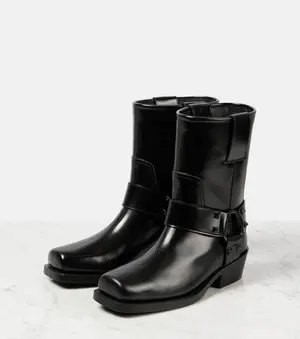 Valentino Garavani Rockstud Leather Boots - Black