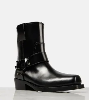 Valentino Garavani Rockstud Leather Boots - Black