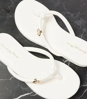 GIANVITO ROSSI Juno Thong Sandals