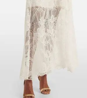 Oscar De La Renta Lace Gown