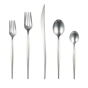 VIETRI Natura 5 Piece Place Setting - Silver