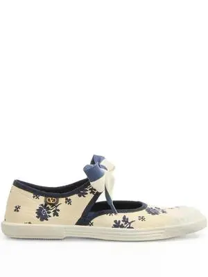 Valentino Garavani Printed Flats For Women