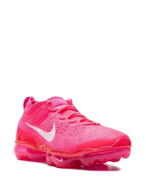 Nike Flyknit Sneakers - Pink