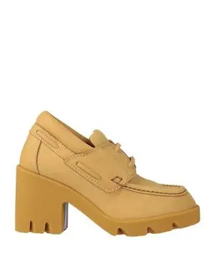 Burberry Logo Pumps