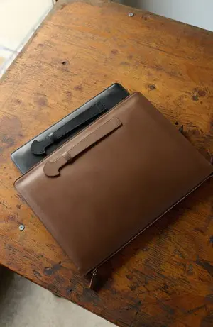 ANTHONY VEER Kay Laptop Folio - Brown