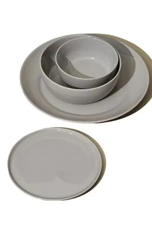 FORS STUDIO Wide Rim Dinnerware Set4 Piece Set - Grey