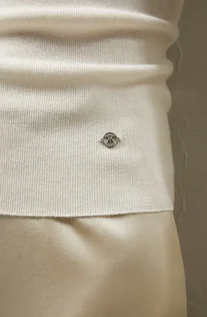 Lilysilk Seamless Silk-cashmere Blend Turtleneck Sweater - White