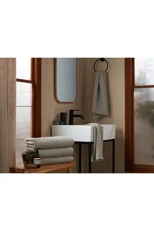 PARACHUTE Waffle Hand Towel In Green