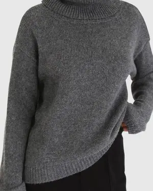 BELLE & BLOOM Right Here Waiting Knit - Charcoal