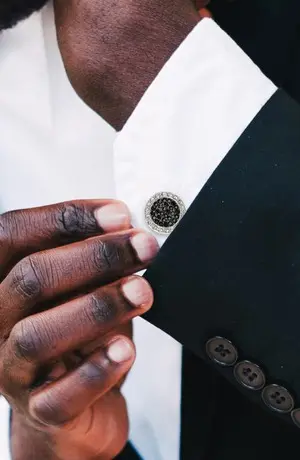 CUFFLINKS, INC. Cufflinks