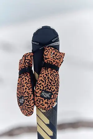HOWL SUPPLY Fairbanks Mittens - Animal Print