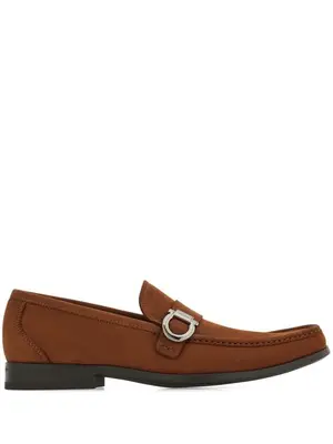 FERRAGAMO Gancini Plaque Loafers - Brown