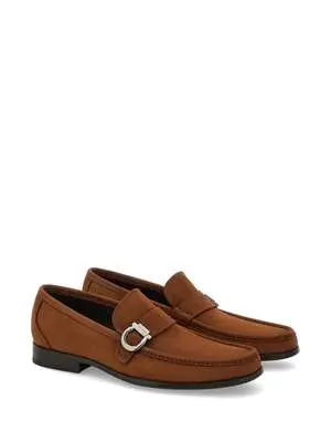 FERRAGAMO Gancini Plaque Loafers - Brown