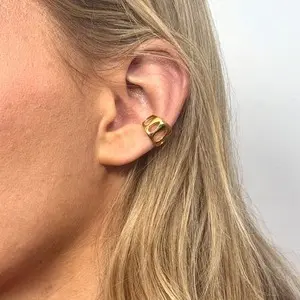 LUCY QUARTERMAINE Petal Ear Cuff