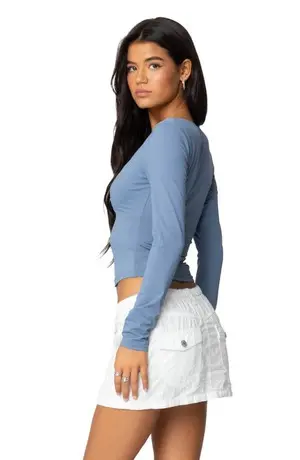 EDIKTED Skylar V-neck Long Sleeve Top